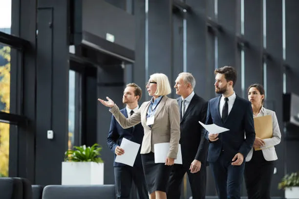 10 Personalities Seen at Your Company Conference – Walking Disaster